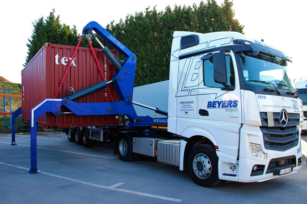 Beyers International introduces the Side-Loader - Beyers International